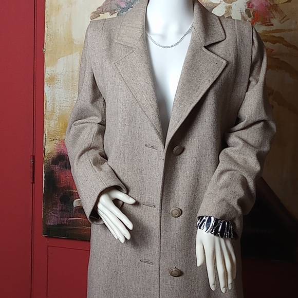 Wellington | Jackets & Coats | Classic Tan Womens Coat | Poshmark